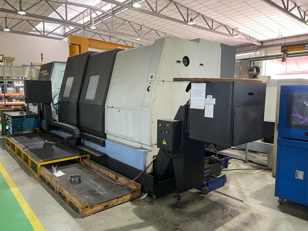 CNC lathe DOOSAN Puma 2500LSY 6 axis