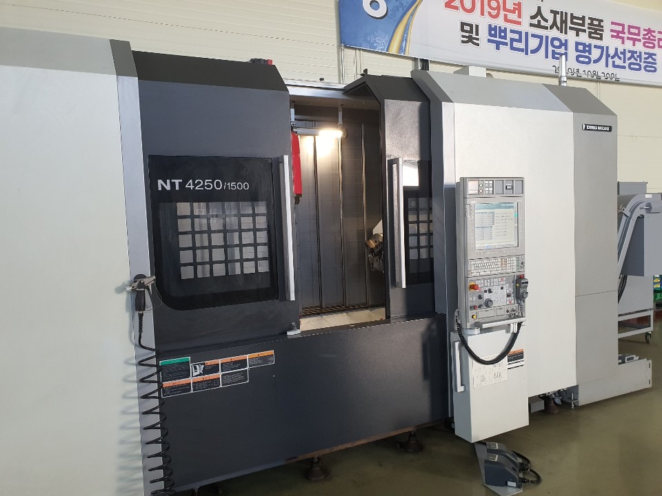 5 AXIS MACHINE DMG MORI NT 4250DCG/ 1500S