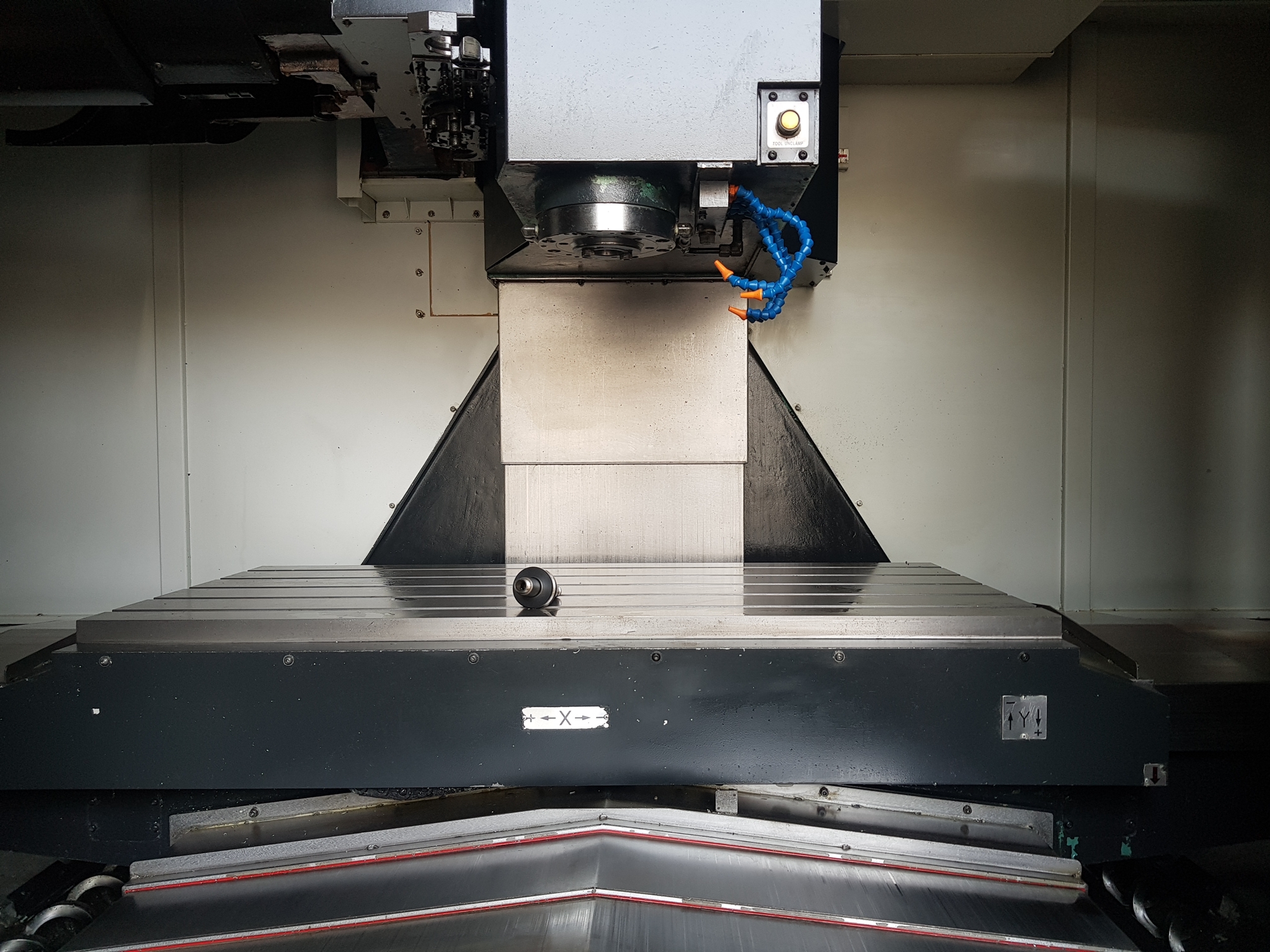 VMC DOOSAN MYNX 6500